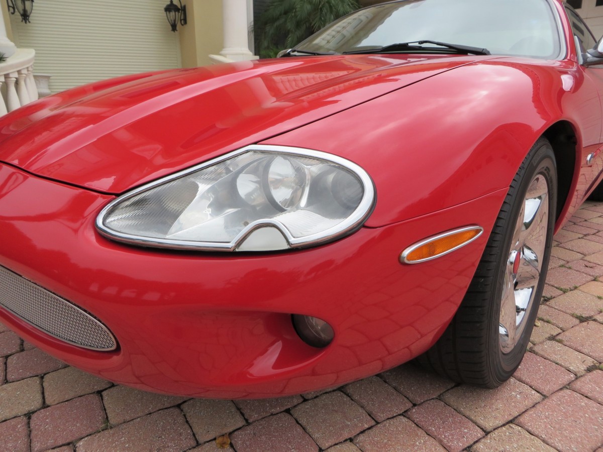 2000 JAGUAR XK8 – Coupe | Auto Concepts
